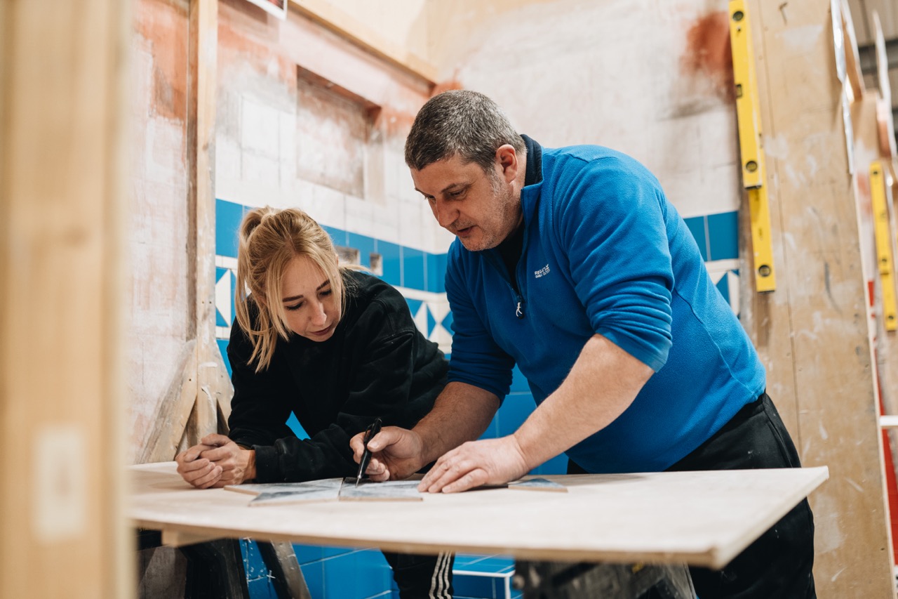 Expert Tiling Courses UK - UK Tiling Training Courses